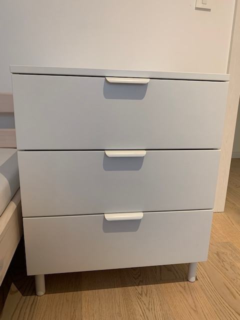 IKEA Platsa dvije komode bijele boje sa 3 ladice (različitih širina)