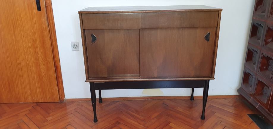 Komode za dnevni boravak, retro stil iz 60-ih, očuvane i kvalitetne!