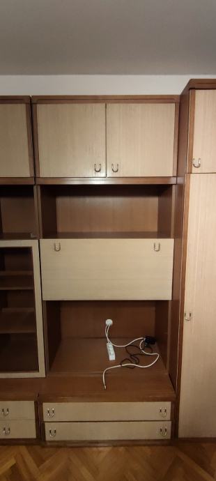 Ormar i regal za dnevnu sobu