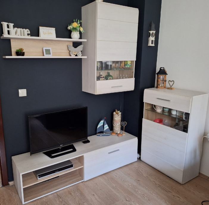 ORMARI ZA DNEVNI BORAVAK