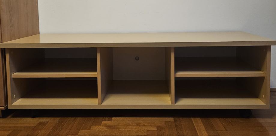 Ormarić / komoda za TV