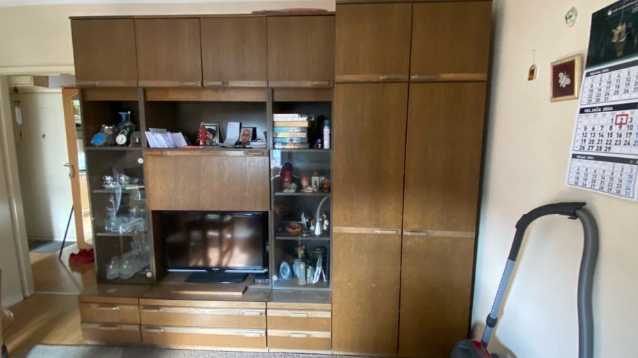 Poklanja se sve sa slike