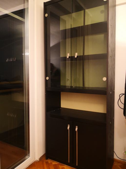 POKLANJAM 3 ORMARA, RIJEKA