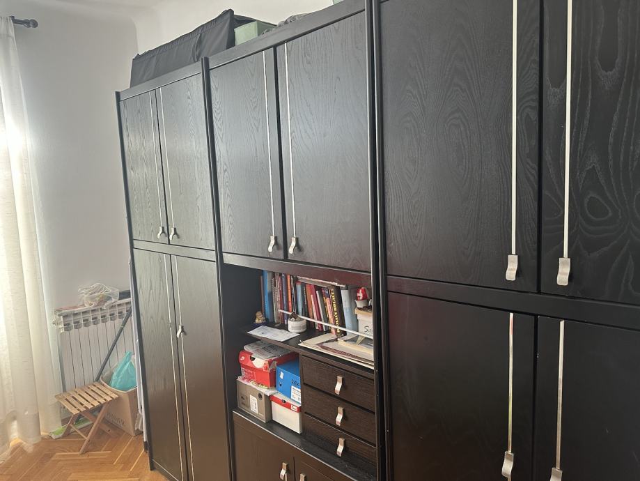 Poklanjam ormare / regal