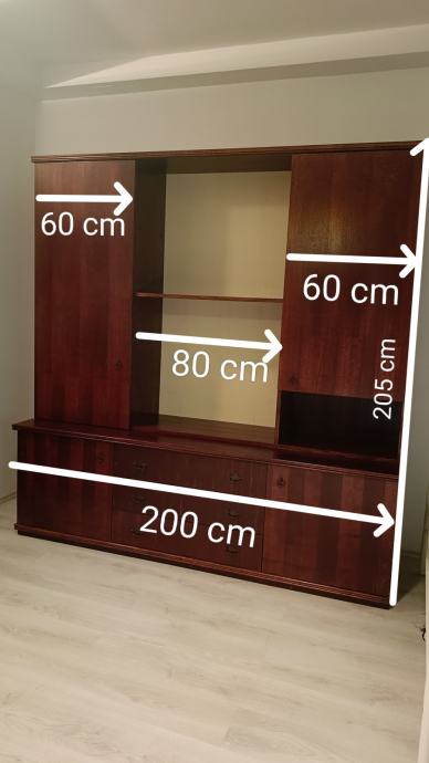 Regal - Ormar: Ručna izrada od punog drva