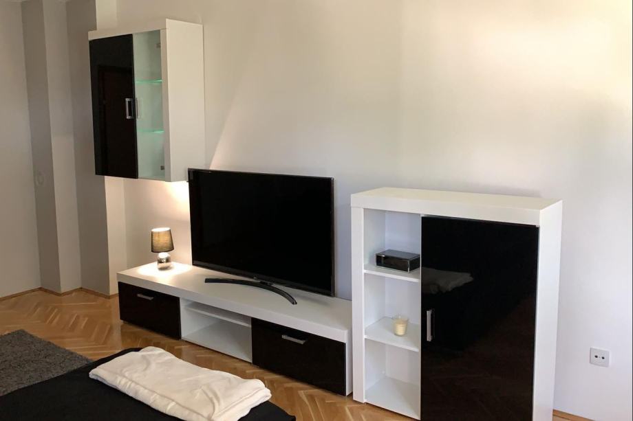 Regali za dnevni boravak hitno!!