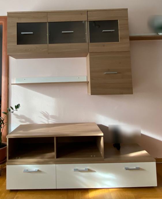 Set za dnevni boravak - super očuvano