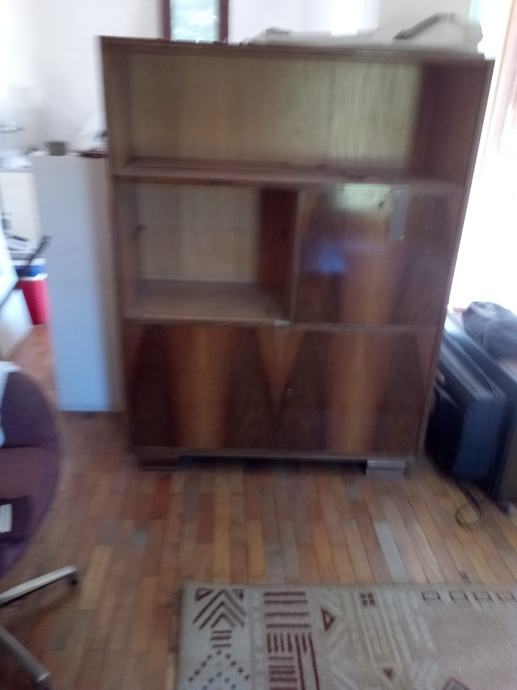 Stari kredenac/komoda