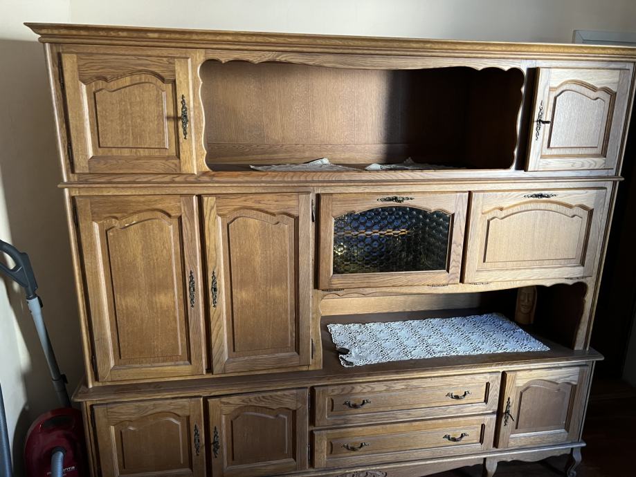 Stari regal za dnevnu sobu