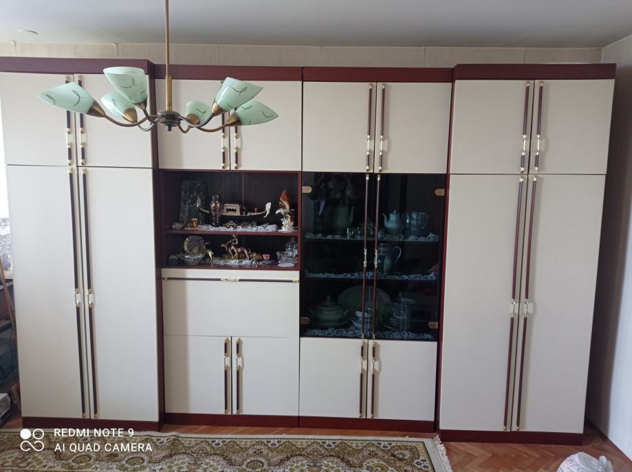 Stari regal retro djir, sačuvan, velik...