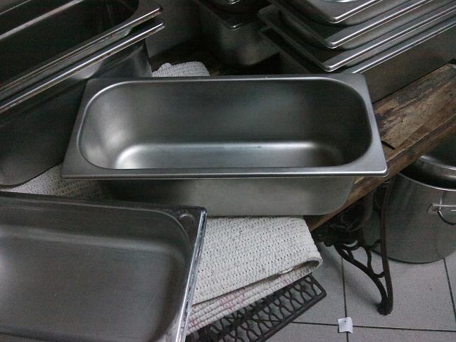 Inox posuda,tanjuri,