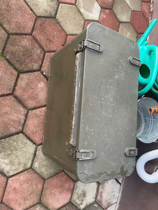 Vojna velika manjerka! Povoljno!!