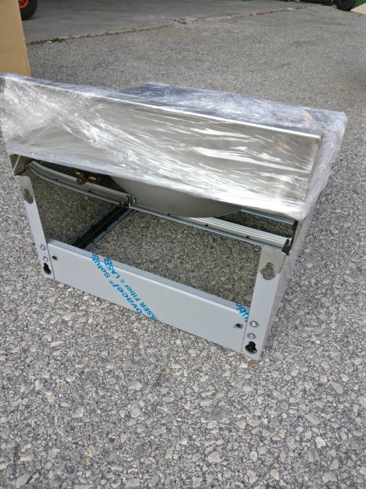 INOX SANITARNI UMIVAONIK, ZIDNI