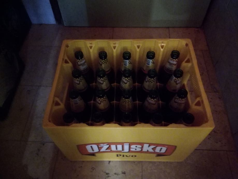 Ambalaža/ gajba od piva s bocama