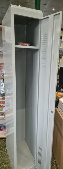 Metalni garderobni ormar