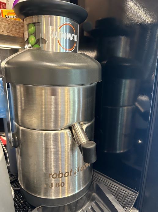 Robot Coupe J80 Sokovnik!