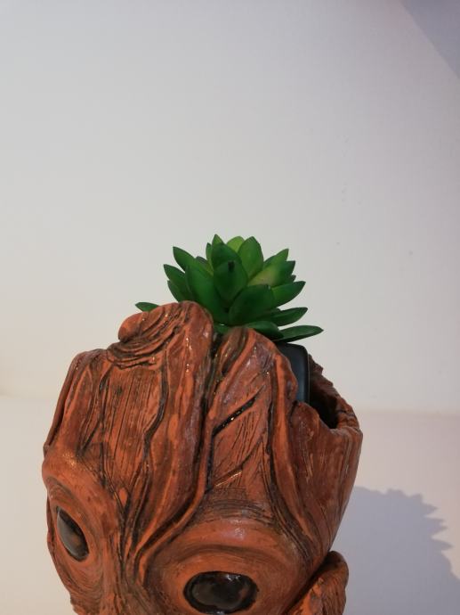 Groot; figura; od gline; ručni rad; unikat; teglica