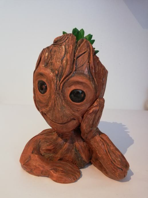 Groot; figura; od gline; ručni rad; unikat; teglica