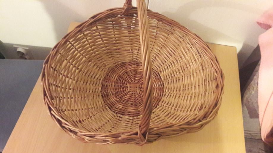 Kosara pletena velika sa ruckom za nosenje