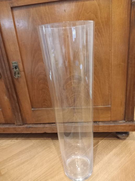 Visoka staklena vaza