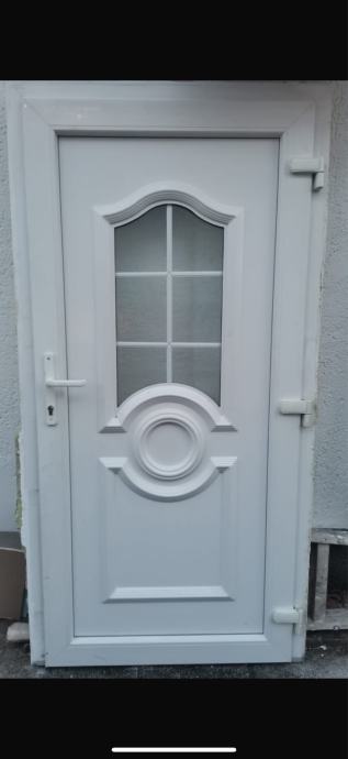 Ulazna pvc vrata