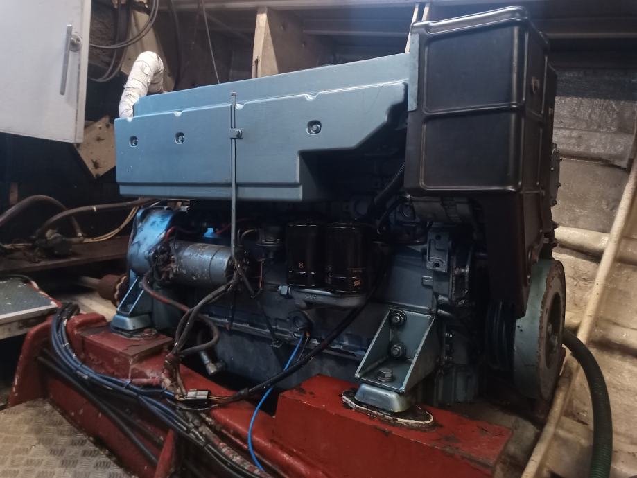 2x Perkins Sabre M130C