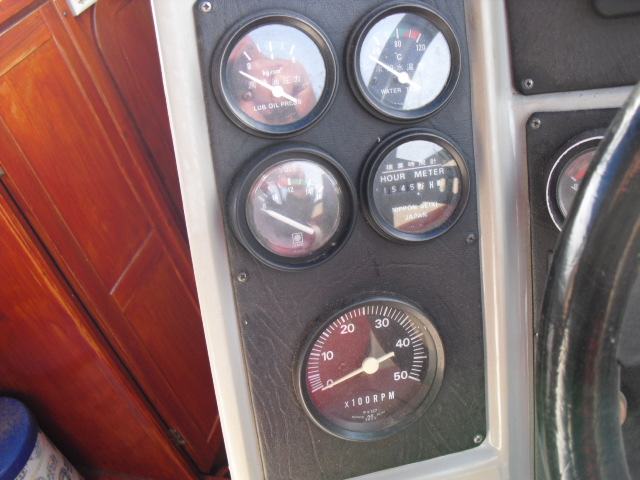 2X YANMAR 4LH-HTE 140hp sa kopcama,istrument tablama i propelama.