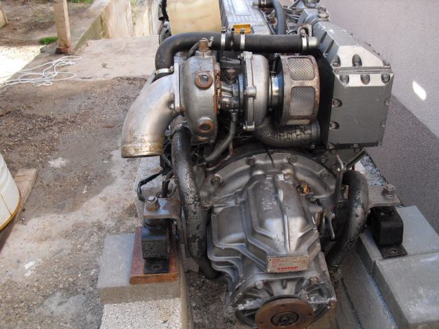 2X YANMAR 4LH-HTE 140hp sa kopcama,istrument tablama i propelama.
