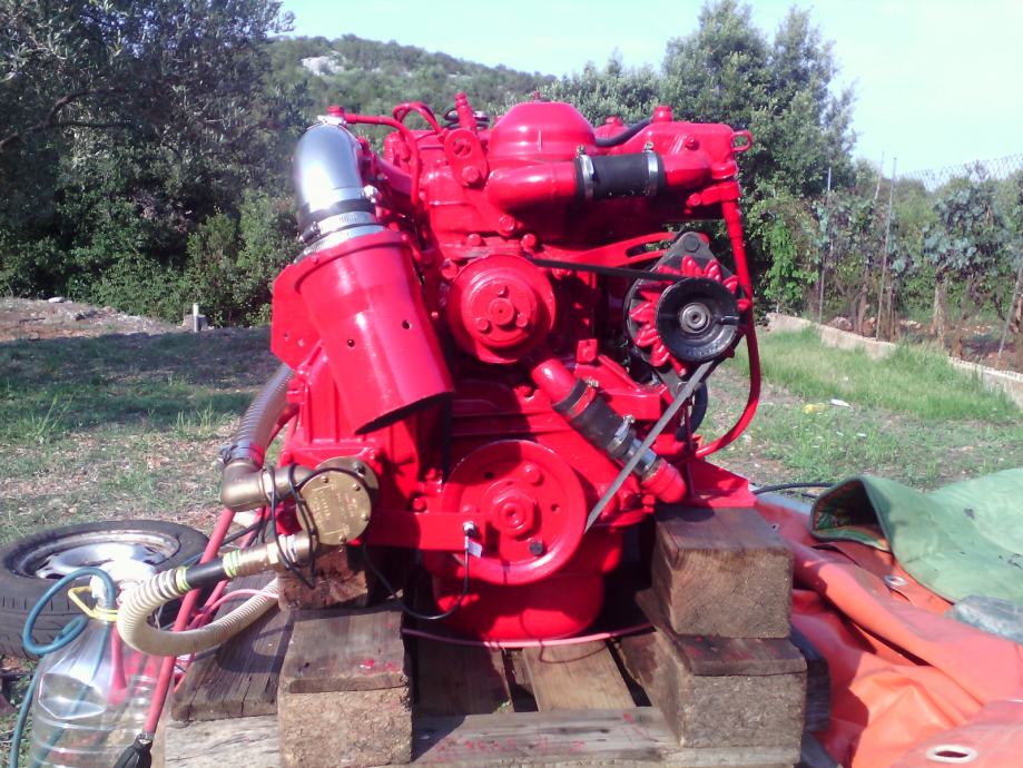 Fiat aifo 804 am brodski motor 82ks