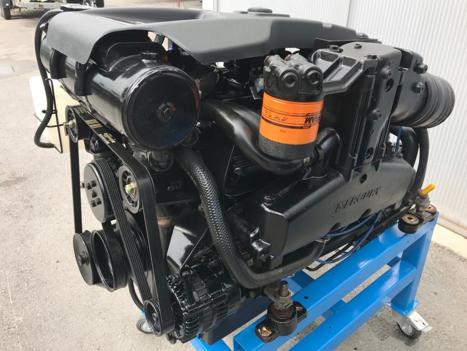 Mercruiser 350 MAG MPI Horizon ( 2 kom )