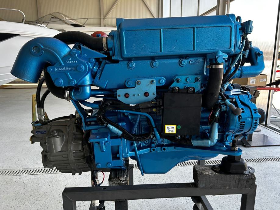 Nanni diesel T4-200 komplet sa kopčom ***Pronautika***