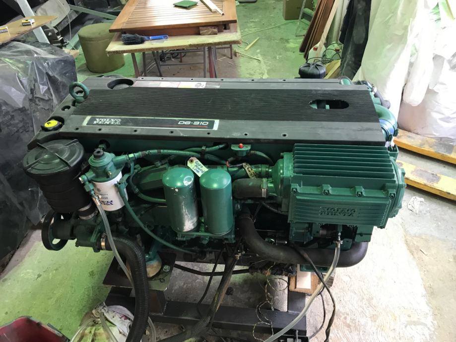 Volvo Penta Inboard Diesel D6-310 - samo 20h rada