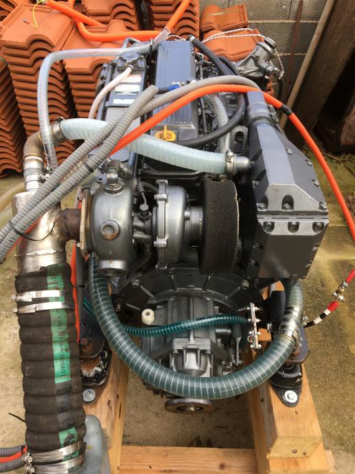 YANMAR 4LH-HTE 140HP sa kopčom, instrumentima i propelom