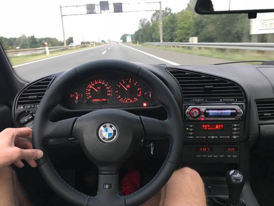 Bmw e36 m tech 2 volan