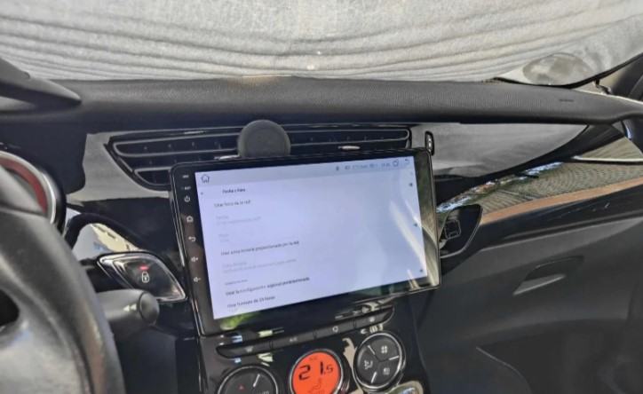 Citroen c3 ds3 Android Multimedija Mape Navigacija GPS 4GB