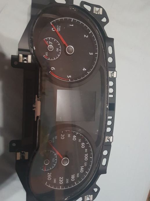 GOLF VII PREMIUM INSTRUMENT TABLA KILOMETAR SAT U BOJI 3D!