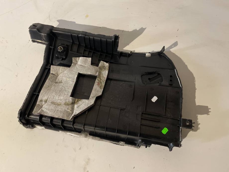 7050364 - DESNA OBLOGA POKLOPAC PRTLJAŽNIKA BMW 5 E61