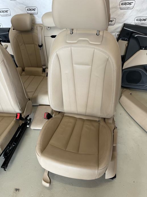 Audi A4 B9 interijer