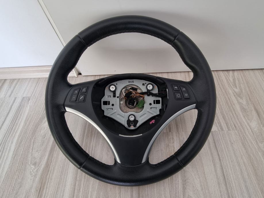 BMW E81, E87, E9X SPORT VOLAN