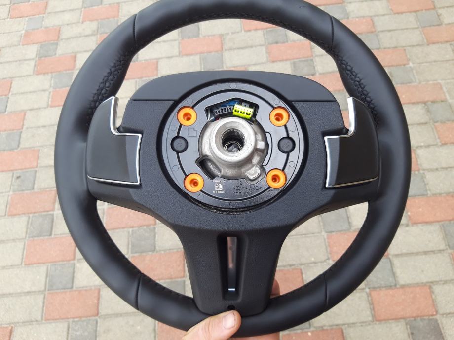 BMW M F1 Volan serija 5, 6, 7, 8 X5 X6 X7 G05 G06 G11 G12 G14 G30 G32