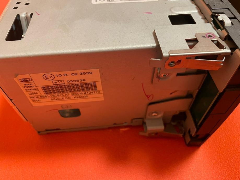 Ford Fusion Original Radio