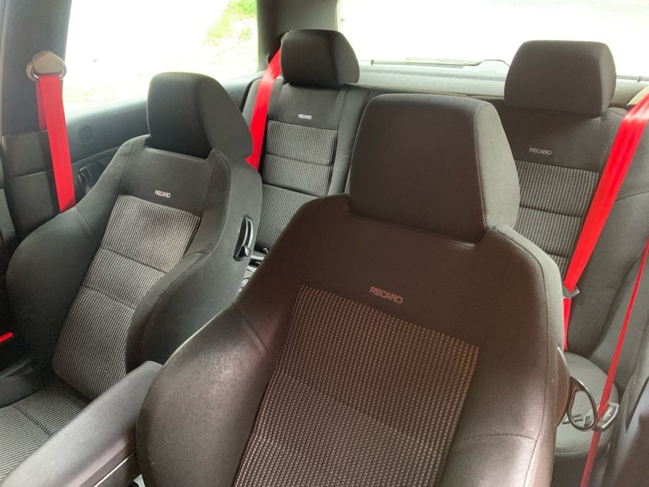 Golf 4 RECARO sicevi