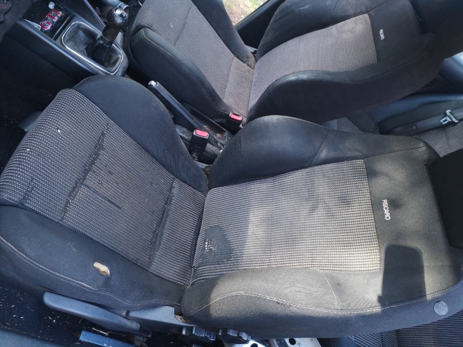 Golf 4 recaro sjedista
