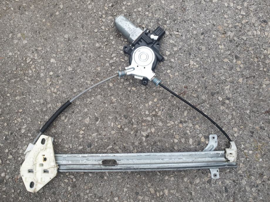 Honda Accord 7gen 2003-2008 PREDNJI DESNI PODIZAČ PROZORA ŠKARE