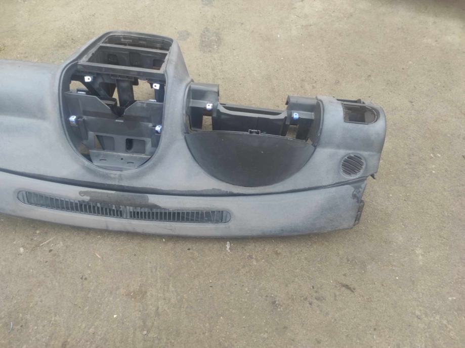 kontrolna tabla opel corsa c