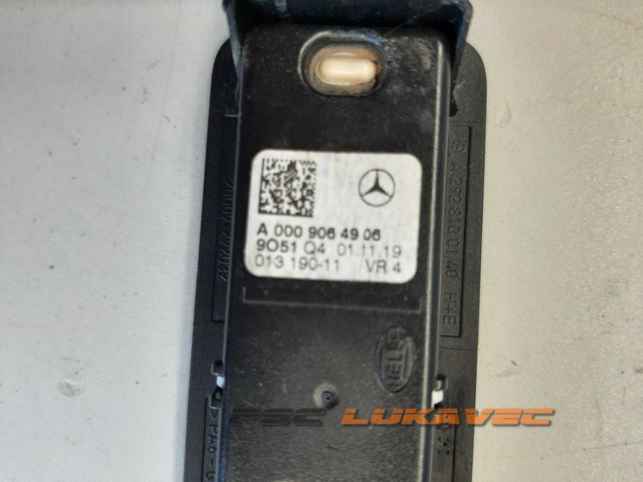 MERCEDES A KLASA W177 SVJETLO KABINE A0009064906