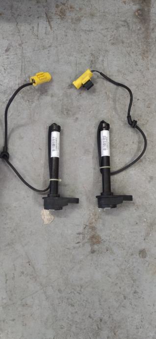 MERCEDES W213 , 213 , E KLASA - ISPALJIVAČI PREDNJE HAUBE 2139062201