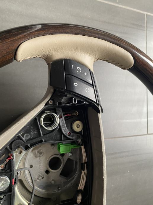 Original Volvo drveni volan