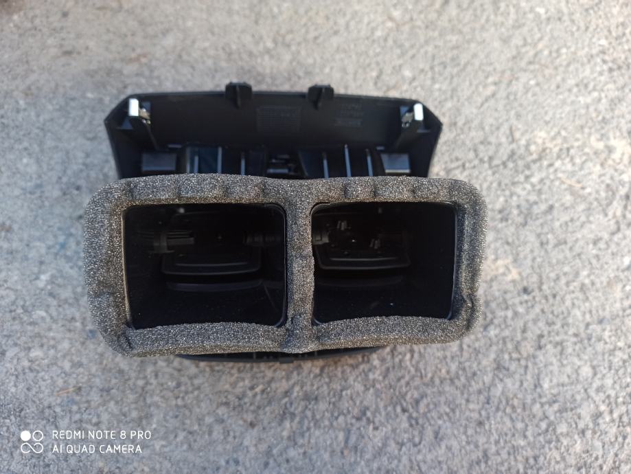 Peugeot 508 otvor ventilacije 9688876277