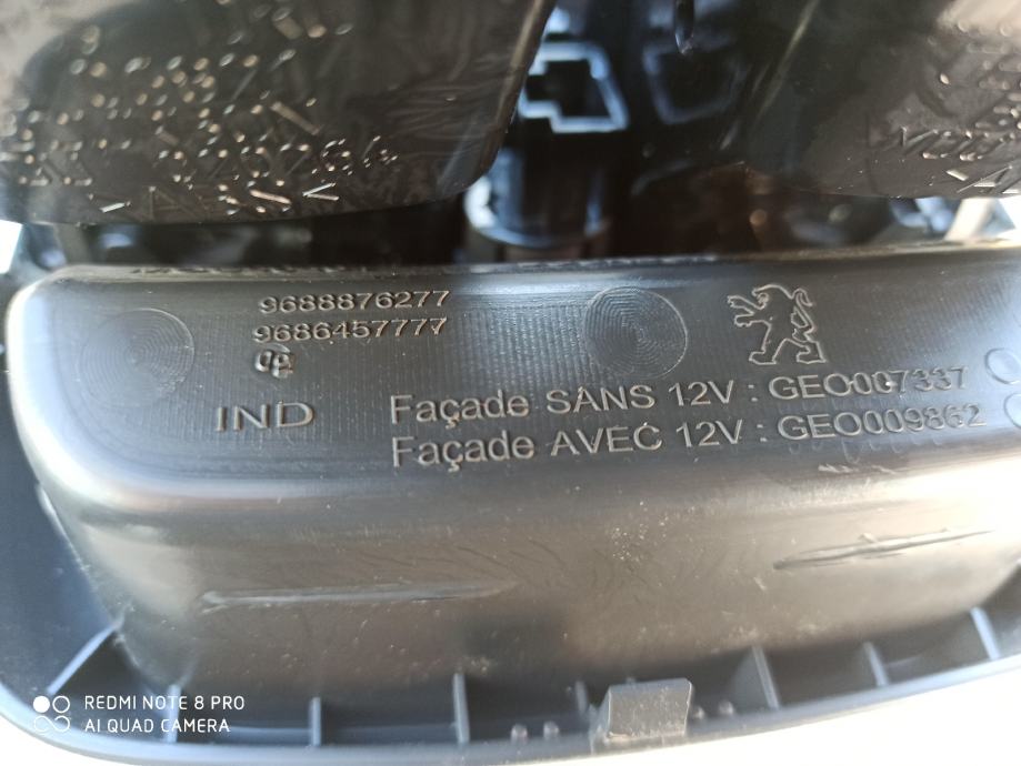 Peugeot 508 otvor ventilacije 9688876277